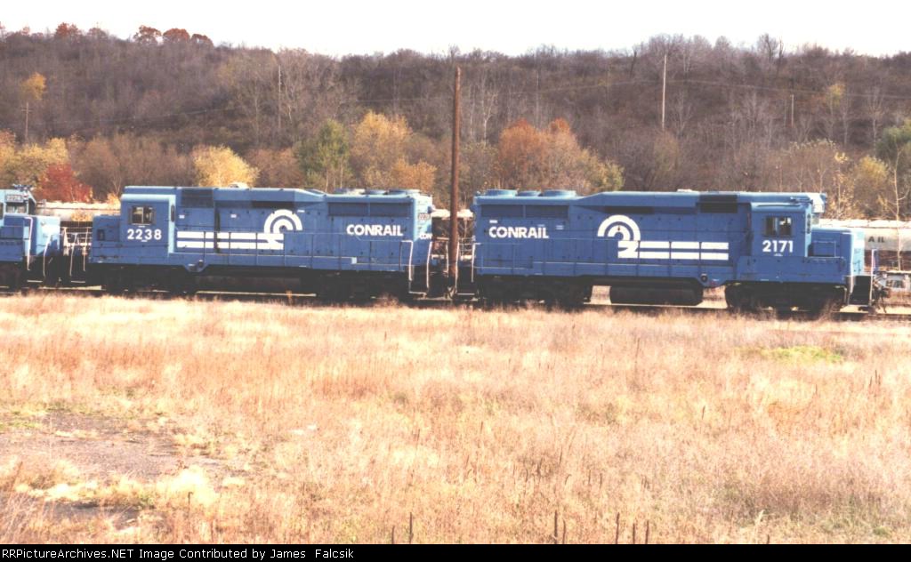 CR GP30's in the pasture